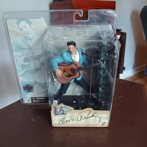 Mcfarland.com | Other | Elvis Statue | Poshmark